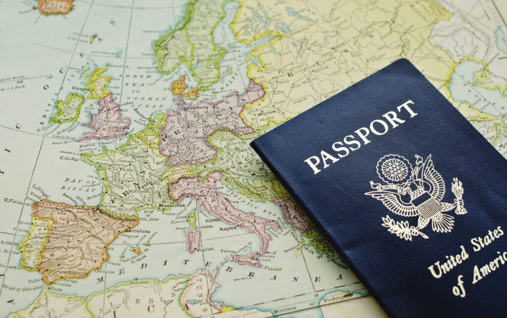 Passport Book vs. Passport Card: What’s the Difference? | Bottom Line Inc